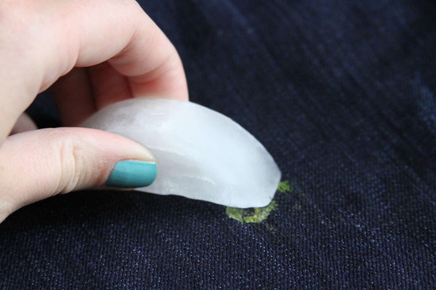 25 Clothing Hacks Everyone Should Know