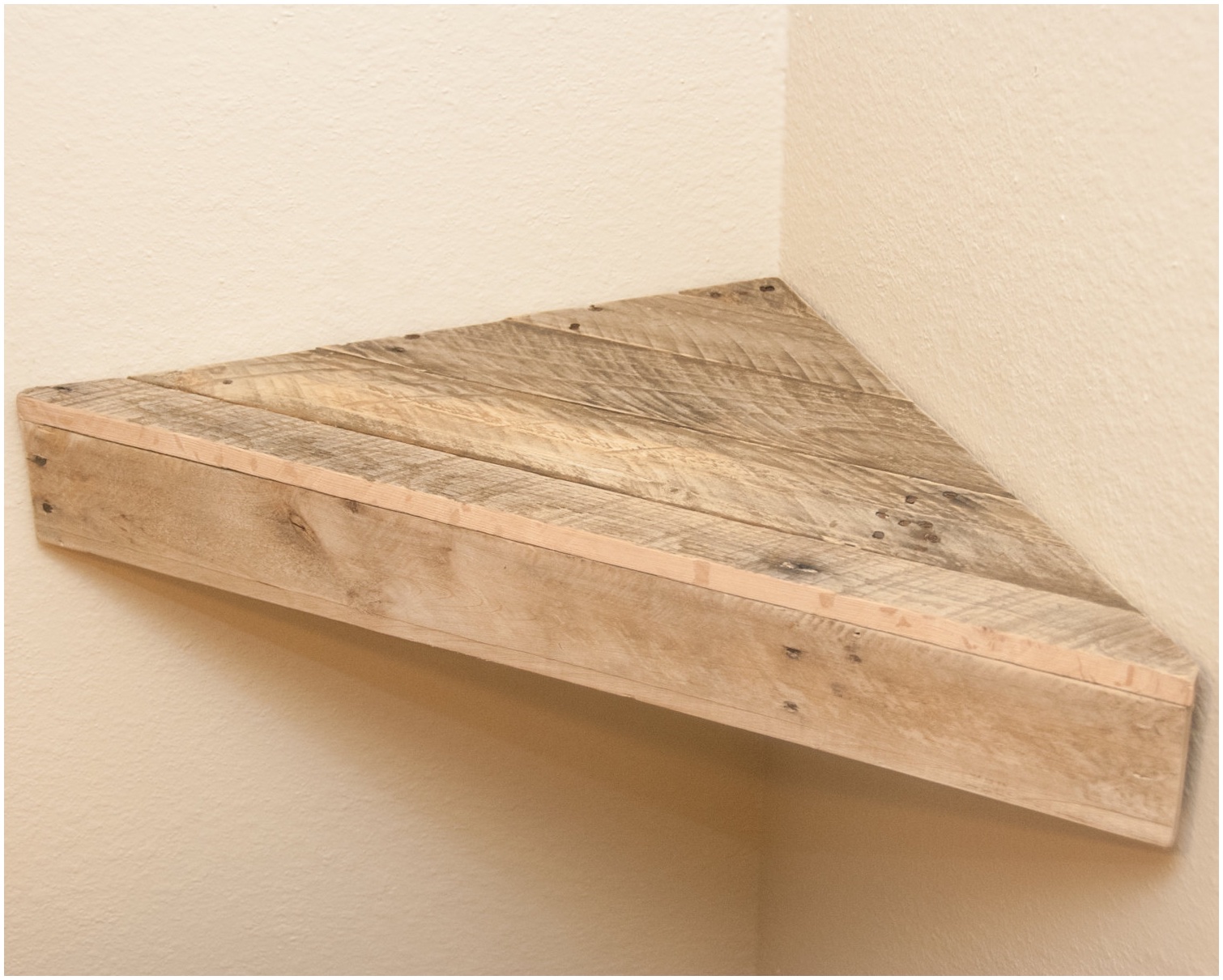 Diy Floating Shelf Projects And Tutorials My List Of Lists